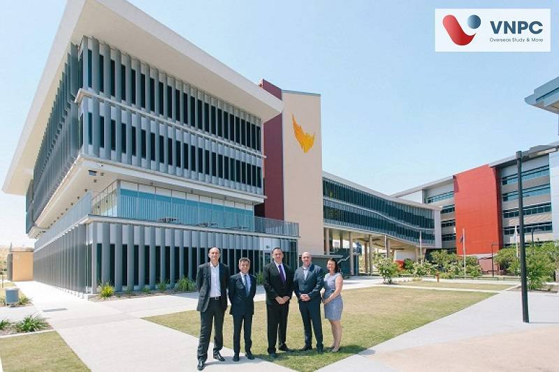 University of Southern Queensland: Điều kiện, chi phí, học bổng